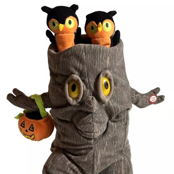Hallmark | Holiday | Hallmark Halloween Spooky Tree Animated Lights ...